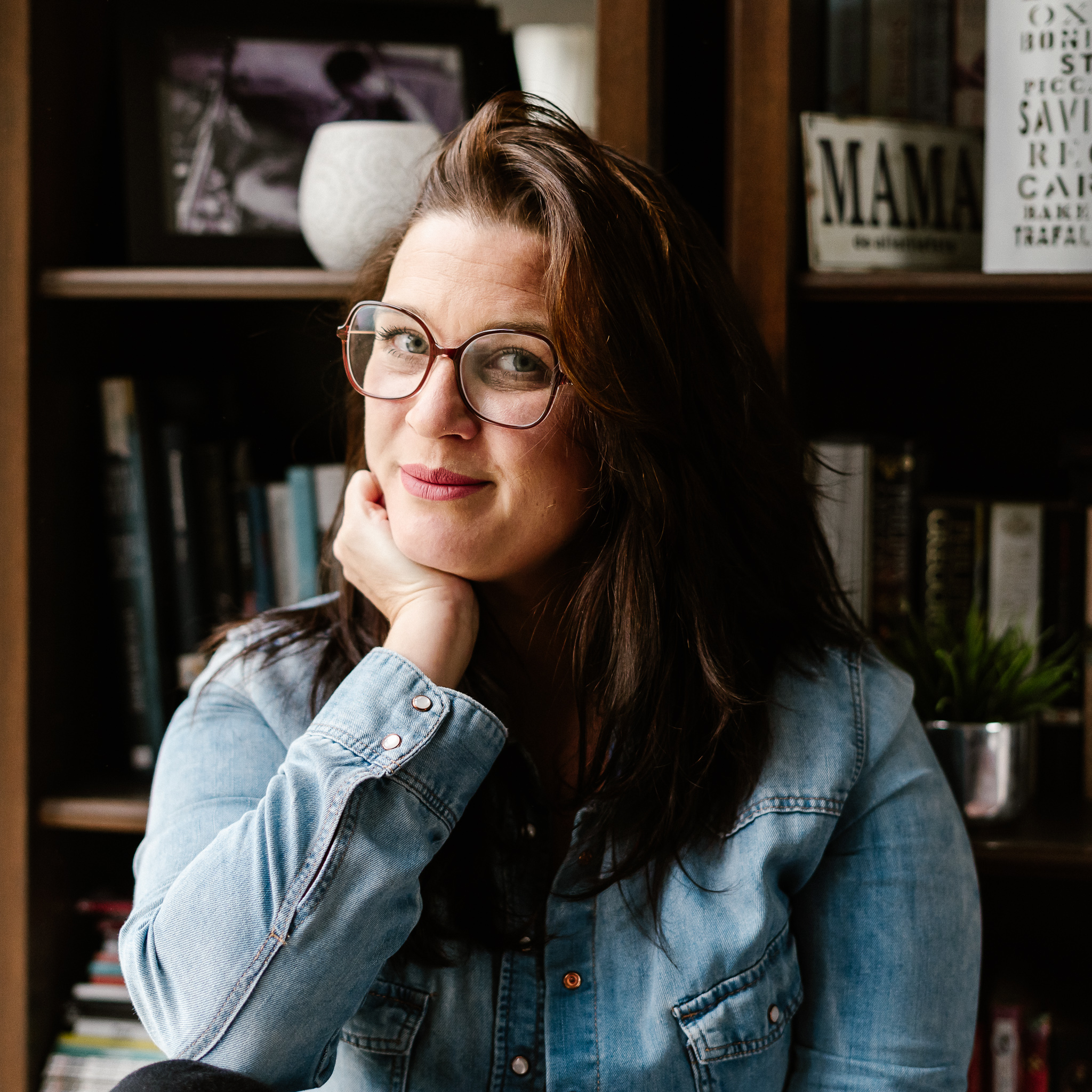 Aimee Giles | Artfully Walls